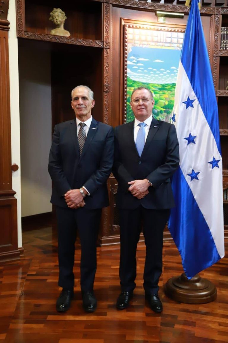 GRAL. GERSON ONAN VELÁSQUEZ ES EL NUEVO SECRETARIO DE SEGURIDAD DE ...